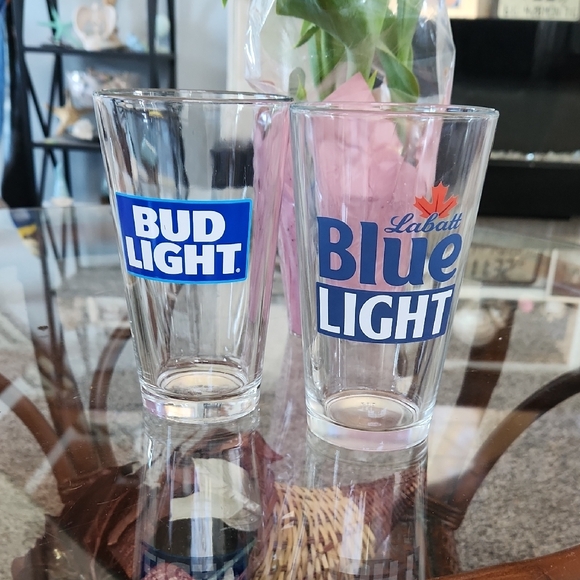 Dining | Bud Light And Labatt Blue Light Glass Set | Poshmark